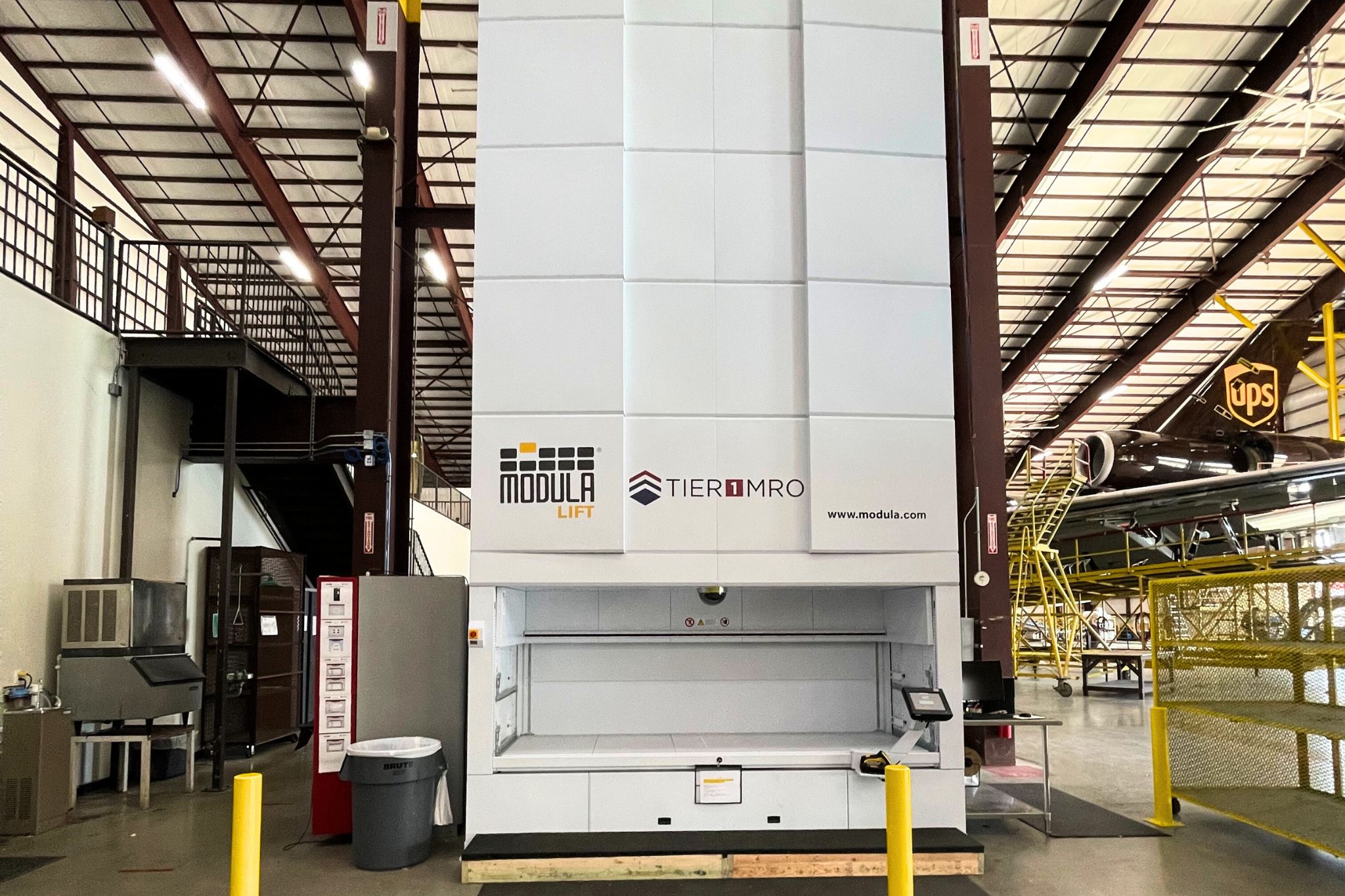 Comparative Analysis: Traditional vs. Vertical Lift Modules