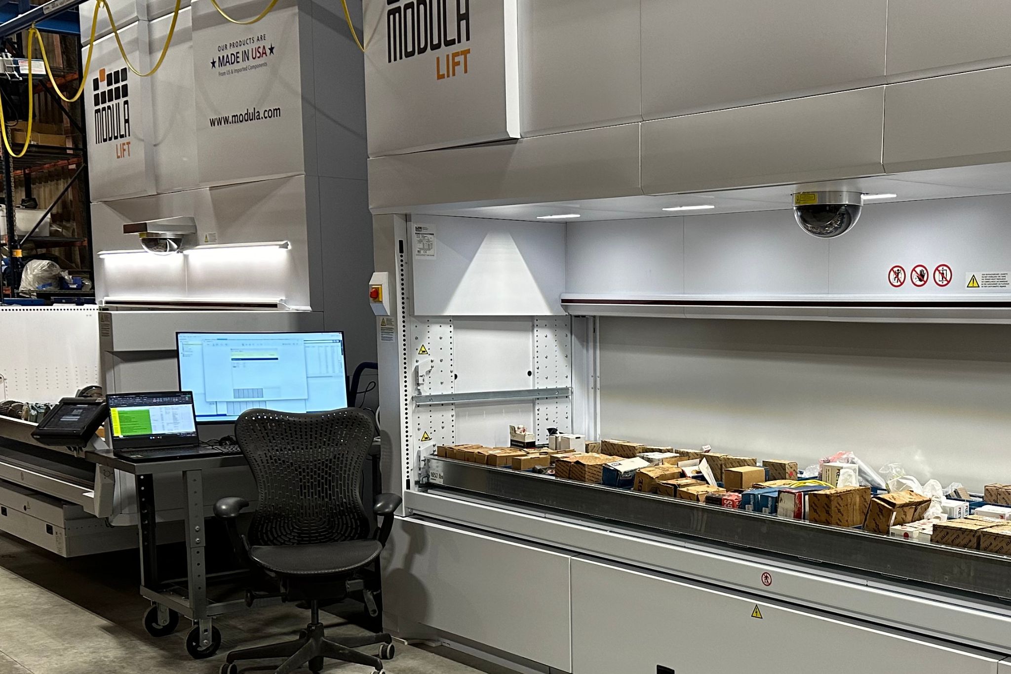 Types of Industries That Use Vertical Lift Modules